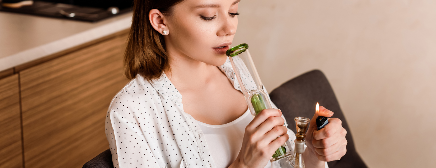 What Is A Geeb?: What You Should Know About Gravity Bongs - HØJ